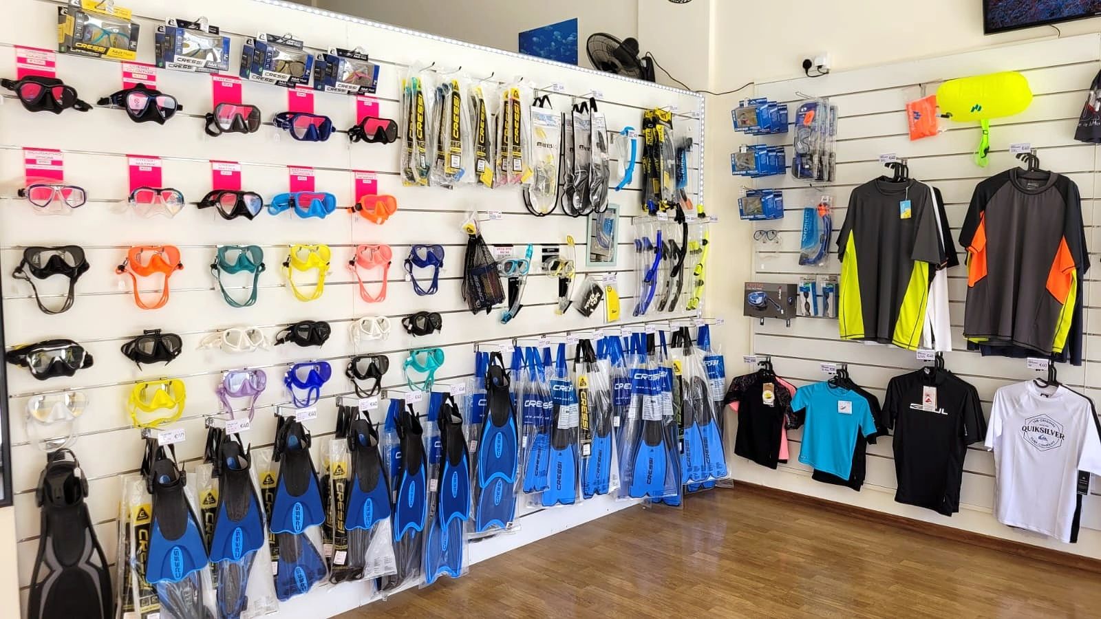 Just Scuba - Antifog Spray, Masks Snorkels Fins, Rashguards Uv50+